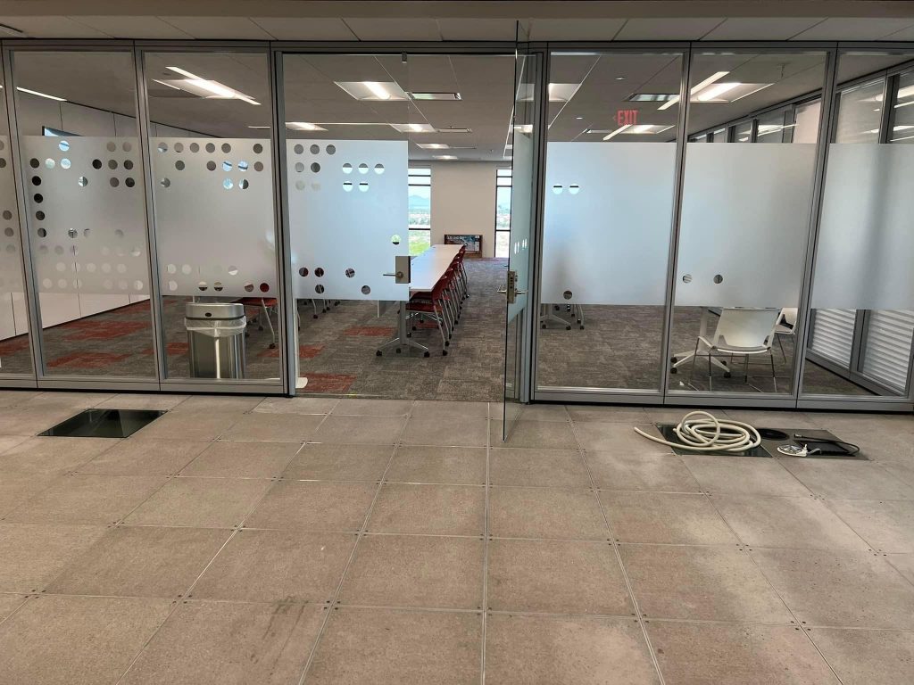 2358E018-E2A0-4E51-874C-7AC950ECC790 | CAD-Ray.com