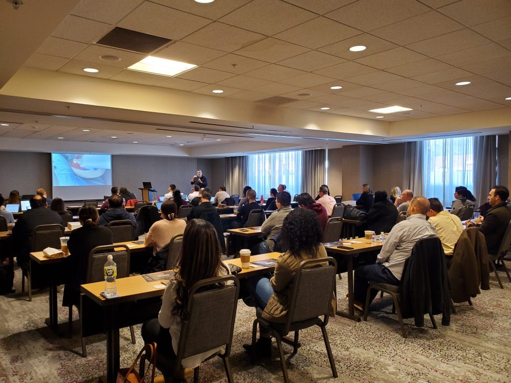 Newark | CAD-Ray.com